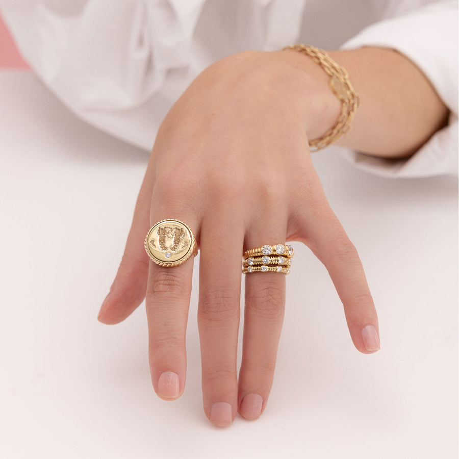 Love Signet Ring – Retrouvai