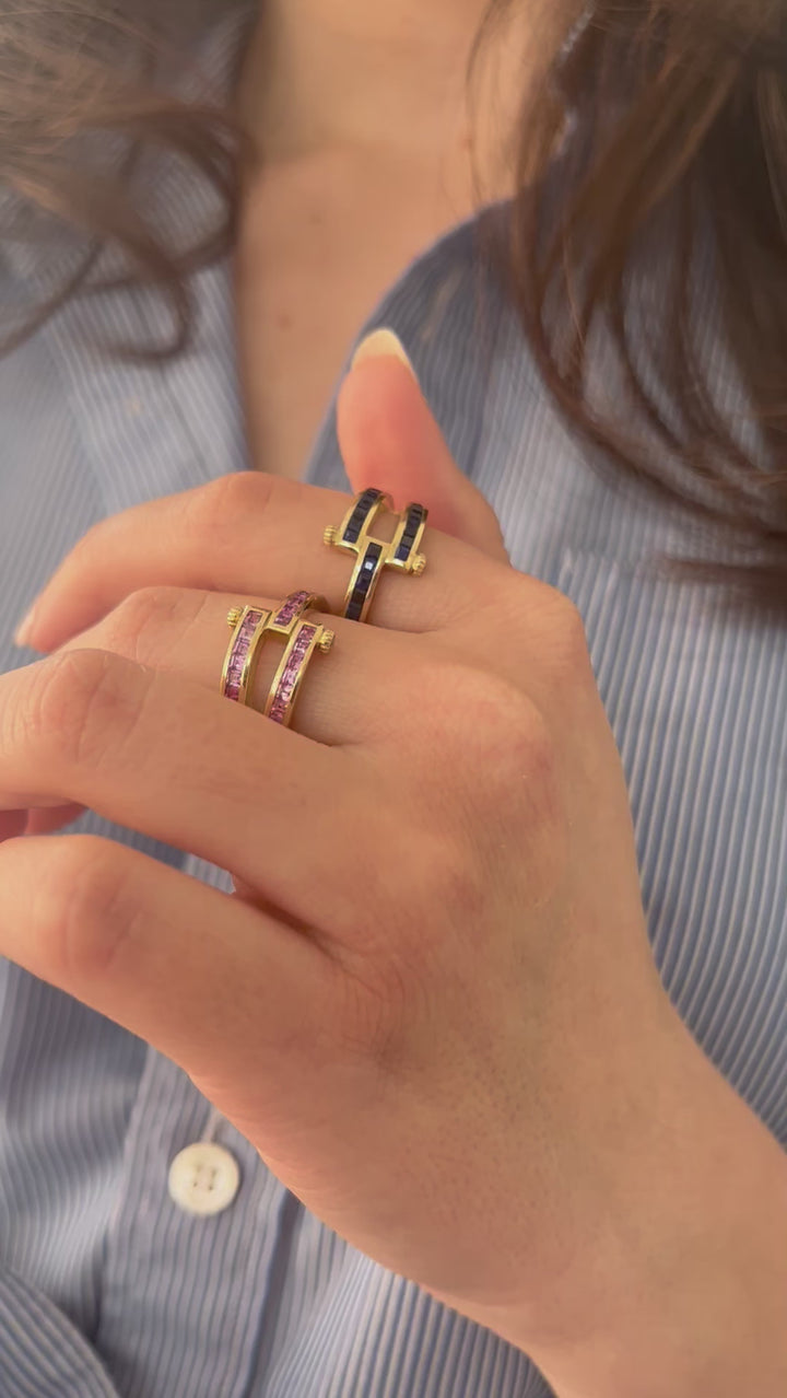 Magna Ring with Carre Cut Blue Sapphires – Retrouvai